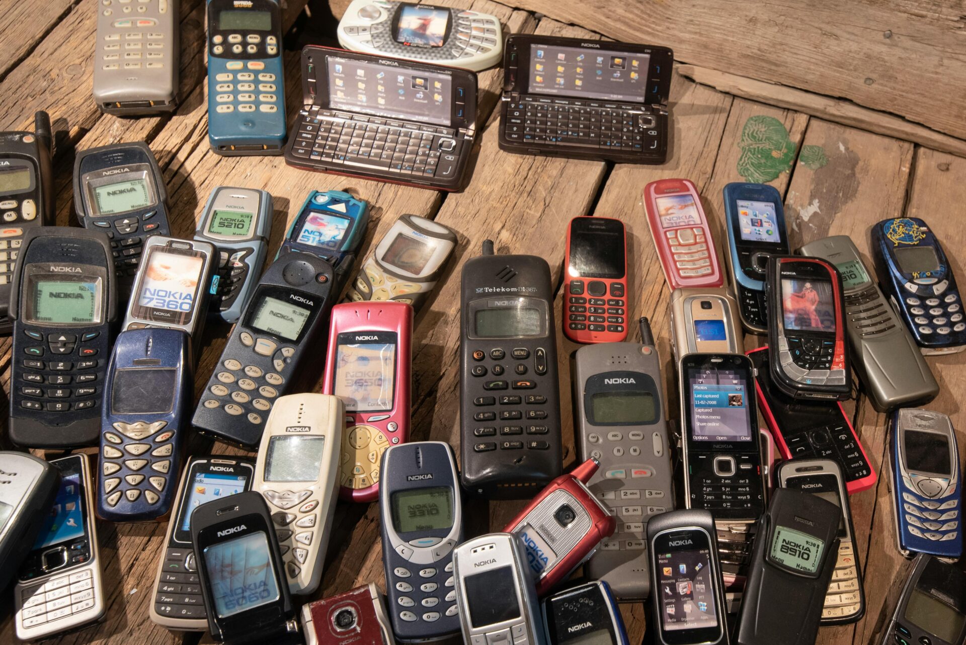 Turite seną telefoną? Paaiškino, kada prasidės bėdos su ryšiu – 77.lt